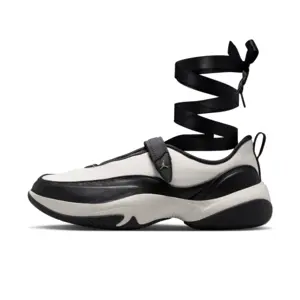 JORDAN Pointe "ballet-inspired" Footwear - Black
