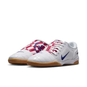 Nike Total 90 '90s Nostalgia Sneakers