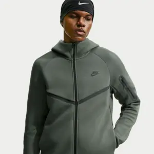 Nike Tech Fleece Windrunner Full-zip Jacket