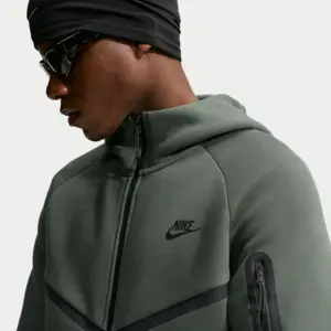 Nike Tech Fleece Windrunner Full-zip Jacket