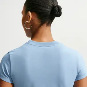 Nike Chill Knit Cropped T-shirt - Blue