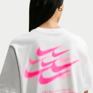 Nike Classic Loose T-shirt - White