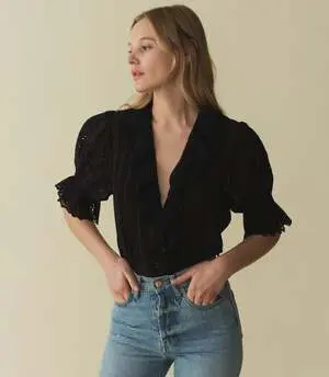 HMD Henri Top - Black Eyelet