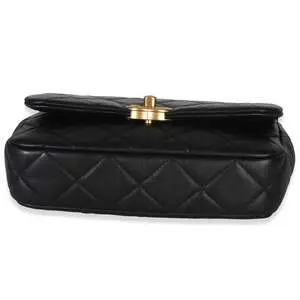 Chanel Quilted Lambskin Pearly Chain Flap Bag - Black
