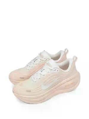 Nike Vomero Plus Sneakers