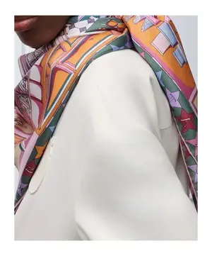 Dior Inside Avenue90 Square Scarf
