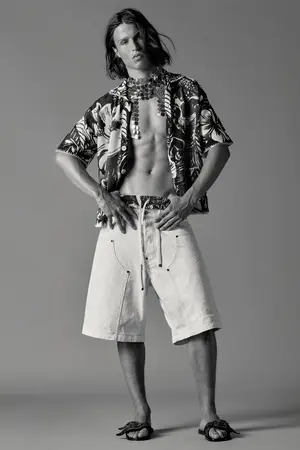 Dsquared2 Carpenter Shorts With Raw Wash And Rivet Detailing