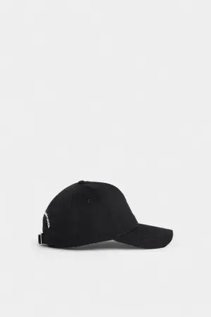 Dsquared2 Upside Down Logo Baseball Cap - Black