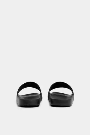 Dsquared2 Logo Slides