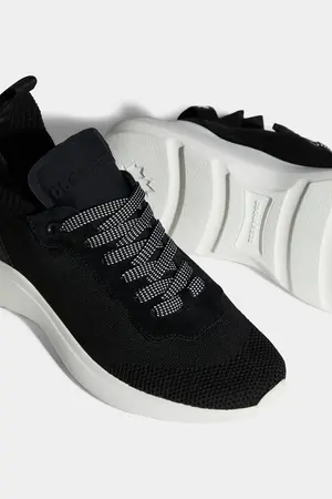 Dsquared2 Fly Sneakers With Embossed Logo Sole