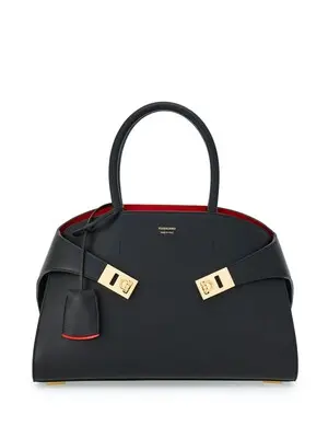 FERRAGAMO Hug Th S Shoulder Bag