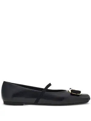 FERRAGAMO New Vara Plate - Black