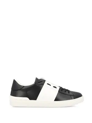 Valentino Garavani Sneakers - Black