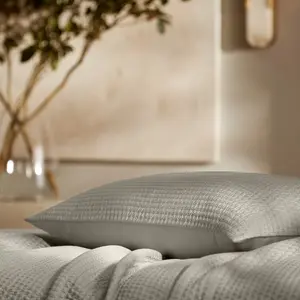 BOLL & BRANCH Signature Textured Stitch Quilted King Sham