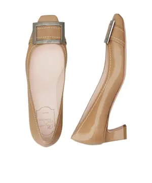 ROGER VIVIER Trompette Pumps In Patent Leather