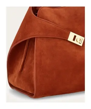 FERRAGAMO Soft Hug Shoulder Bag