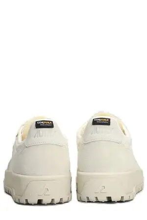 AUTRY Logo-patch Lace-up Sneakers