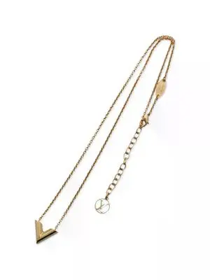 LOUIS VUITTON Essential V Necklace - Gold