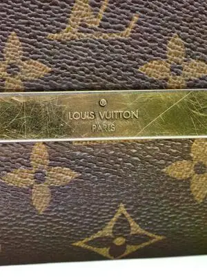 LOUIS VUITTON Monogram Canvas Mm Crossbody Bag - Brown