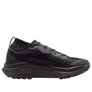 Nike Jegama Trail Sneakers