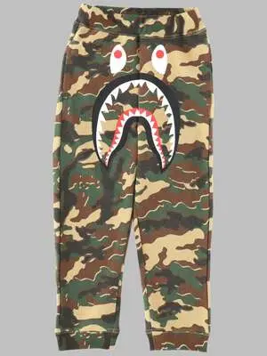 A BATHING APE Camouflage Shark Sweatpants - Green