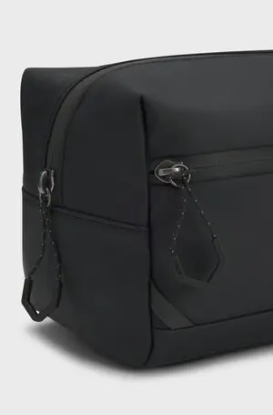 Hugo Boss Logo Lettering Stenson Wash Bag