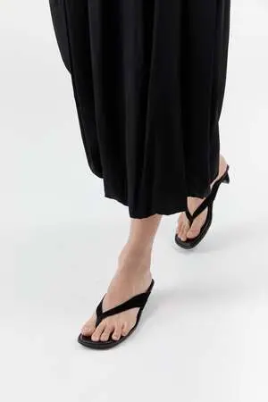 ST. AGNI Suede Opanka Heel - Black