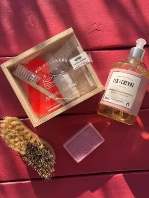 BE HOME Sneaker Kit