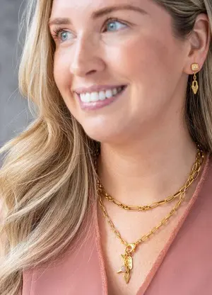 LONI PAUL JEWELRY Peach Moonstone Talisman Drop Necklace - Gold