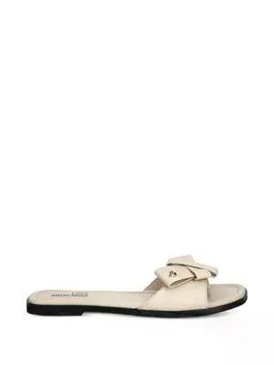 Moschino Bow Detail Heart Plaque Sandals - Neutrals