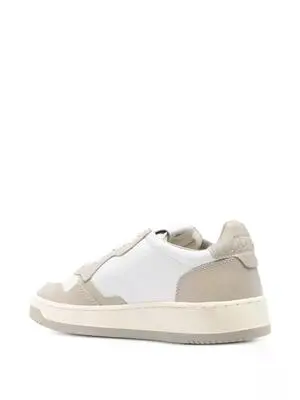 AUTRY Medalist Panelled Leather Sneakers - White