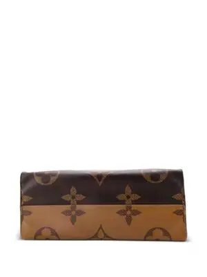 LOUIS VUITTON Onthego Reverse Monogram Giant Gm Tote Bag - Brown