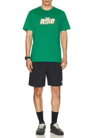 Nike Nsw Tee Std Celebrate Sport In Green