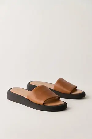 FP COLLECTION Wrenly Slip-on Sandals