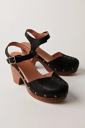 FP COLLECTION Leather Studded Platform Clogs - Black