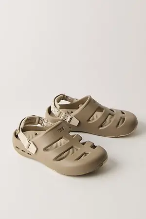 Teva Apreaqua Closed-toe Water Mules
