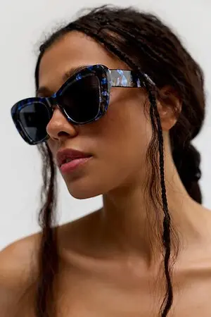 Free People Laguna Butterfly Sunglasses - Navy