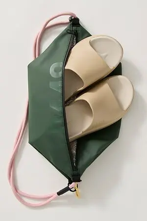P448 Slides Slipper