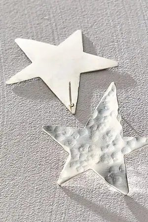 LAURA MAR Star Stud Earrings