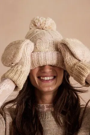 Free People Knitted Hat And Glove Set