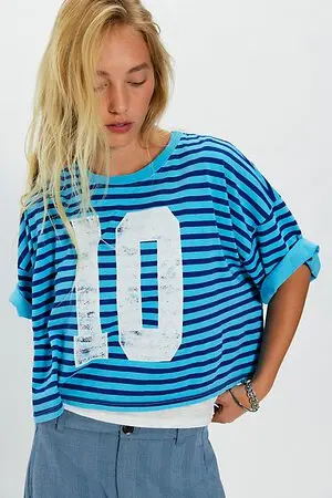 Daydreamer Sport Graphic Striped Cropped T-shirt