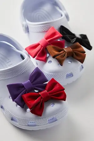CROCS Set Of 5 Bow Jibbitz Charms
