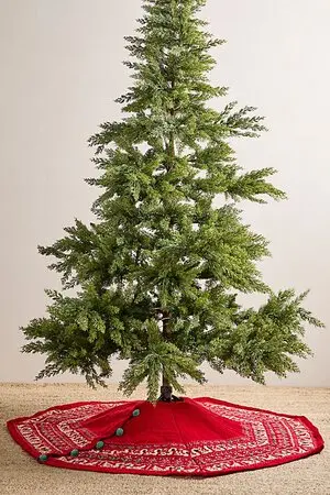 FRENCH KNOT Hand-knit Swan Print Tree Skirt
