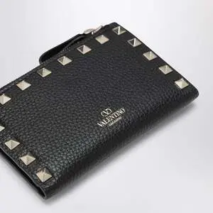 Valentino Garavani Leather Rockstud Zip Card Holder