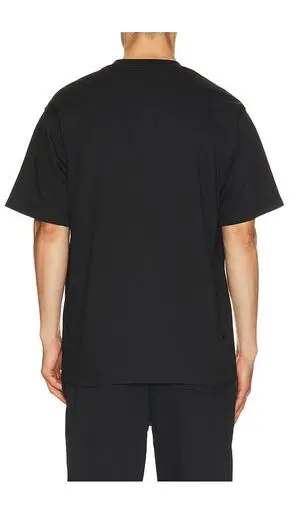 On Club Collective-t