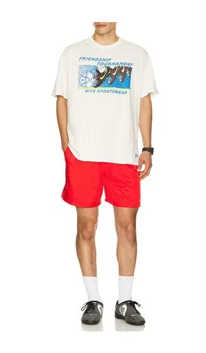 Nike Nsw Tee Lse Celeb Fb 2 In Cream