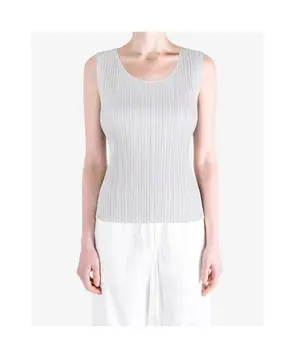 Issey Miyake Sleeveless Pleated Top - No