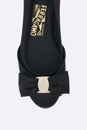 FERRAGAMO Varina Logo Ballet Flats