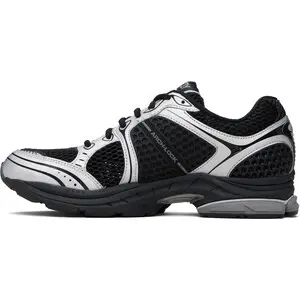 Saucony Progrid Triumph 4 Silver Panelled Sneakers