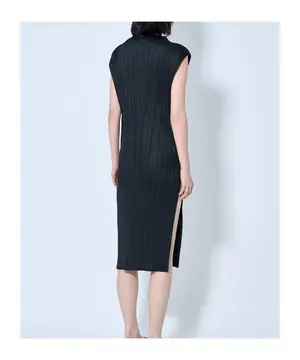 Issey Miyake Sleeveless Dress